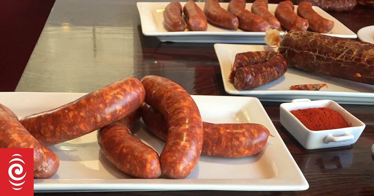Sizzling start to National Sausage Day | RNZ News