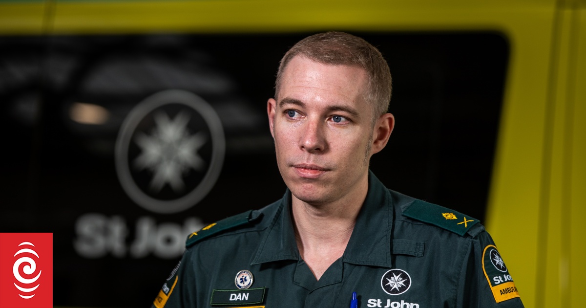 Rotorua ambulance staff mourn colleague who died in crash | RNZ News