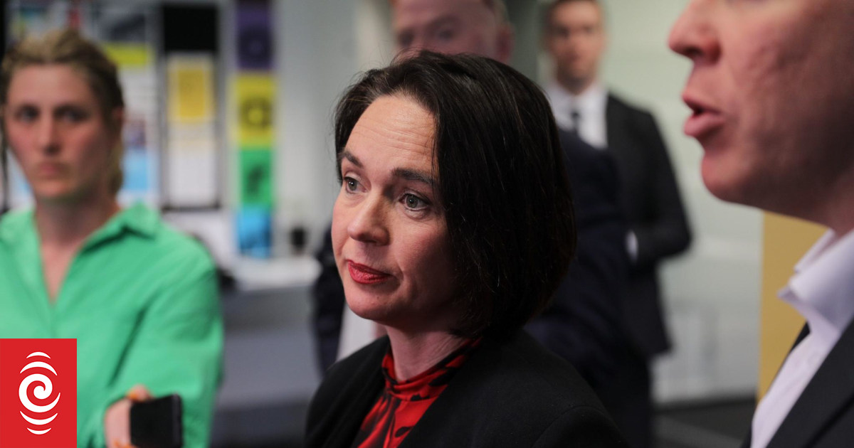 Labour Accuses Government Of Playing Wardrobe Police Over Gang Patch