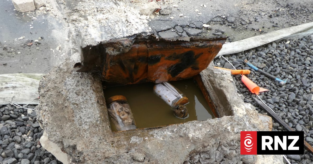 Relics buried in coffee jars under Christchurch cathedral to go on ...