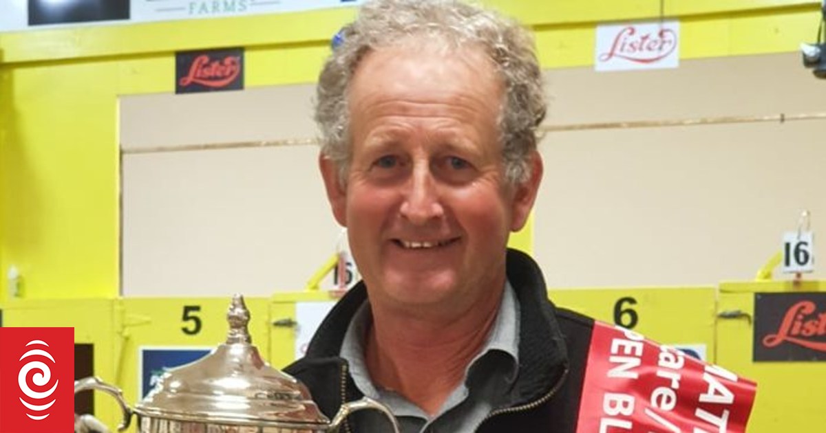Tony Dobbs wins record 100th shearing title | RNZ