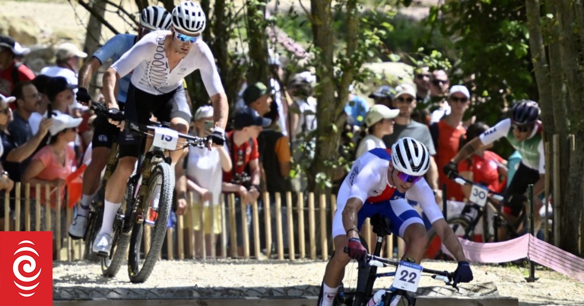 Olympics: 'Life goes on' - How 'heartbroken' Kiwi cyclist Sam Gaze ...