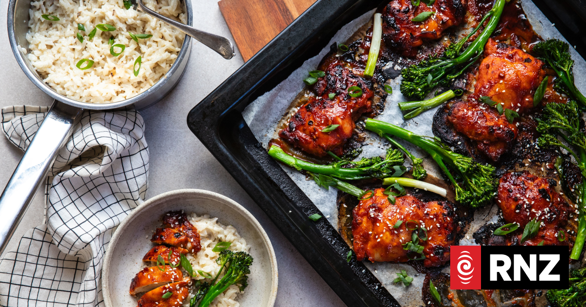 Easy Eats: Sticky gochujang chicken thighs with coconut rice | RNZ