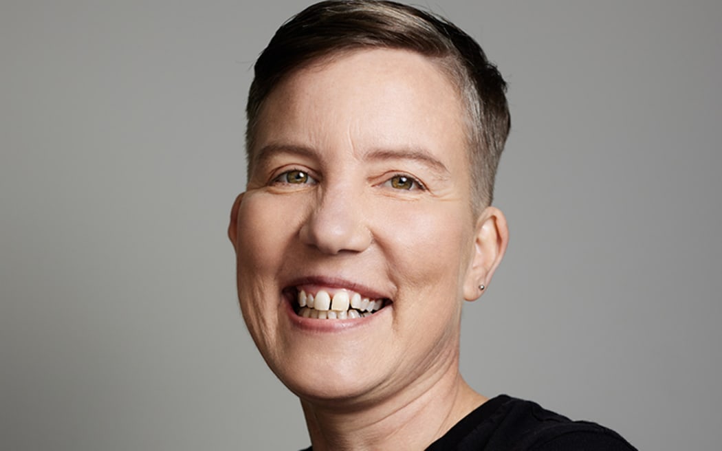 On the road with actor, comedian and teacher Karen O'Leary | RNZ