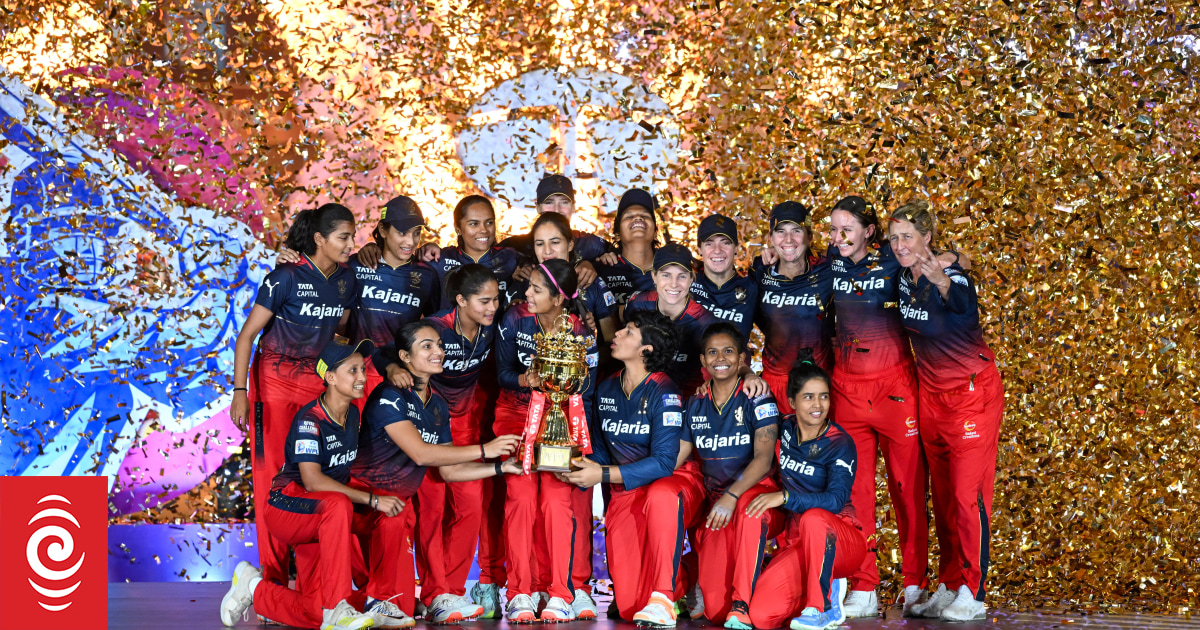 Sports with Bryan Waddle | RNZ