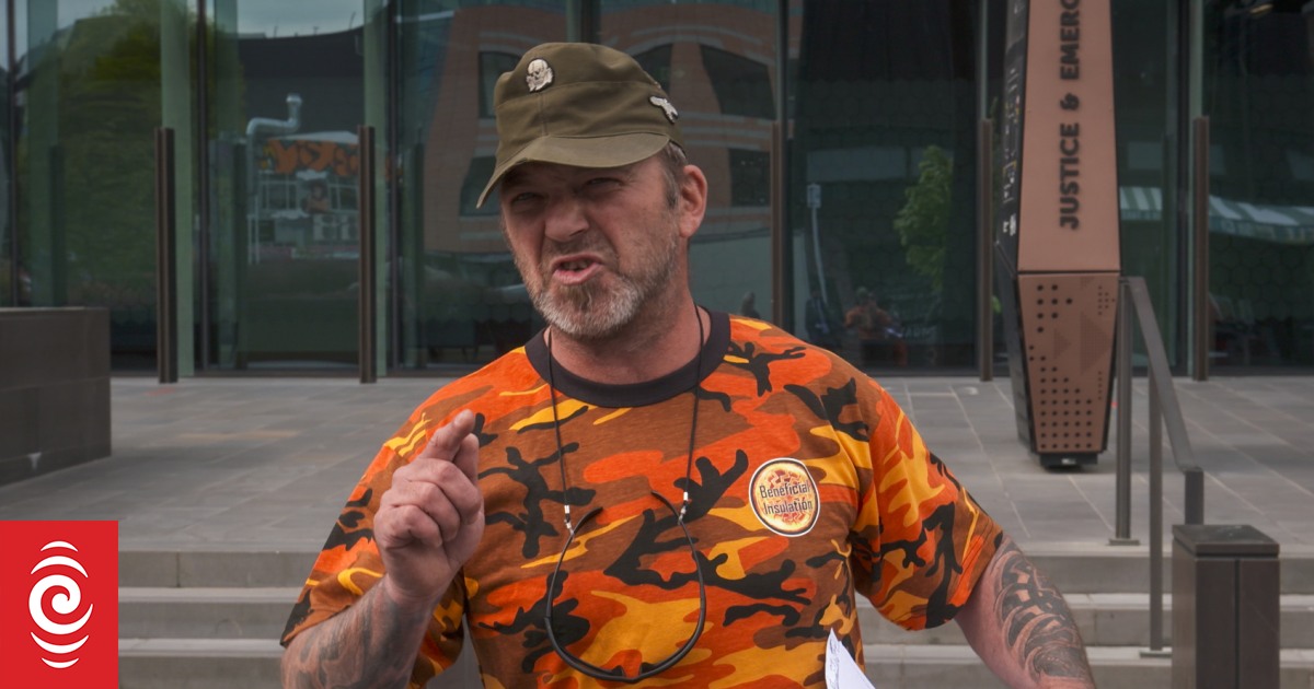 White supremacist Philip Arps jailed over abusive messages to probation ...