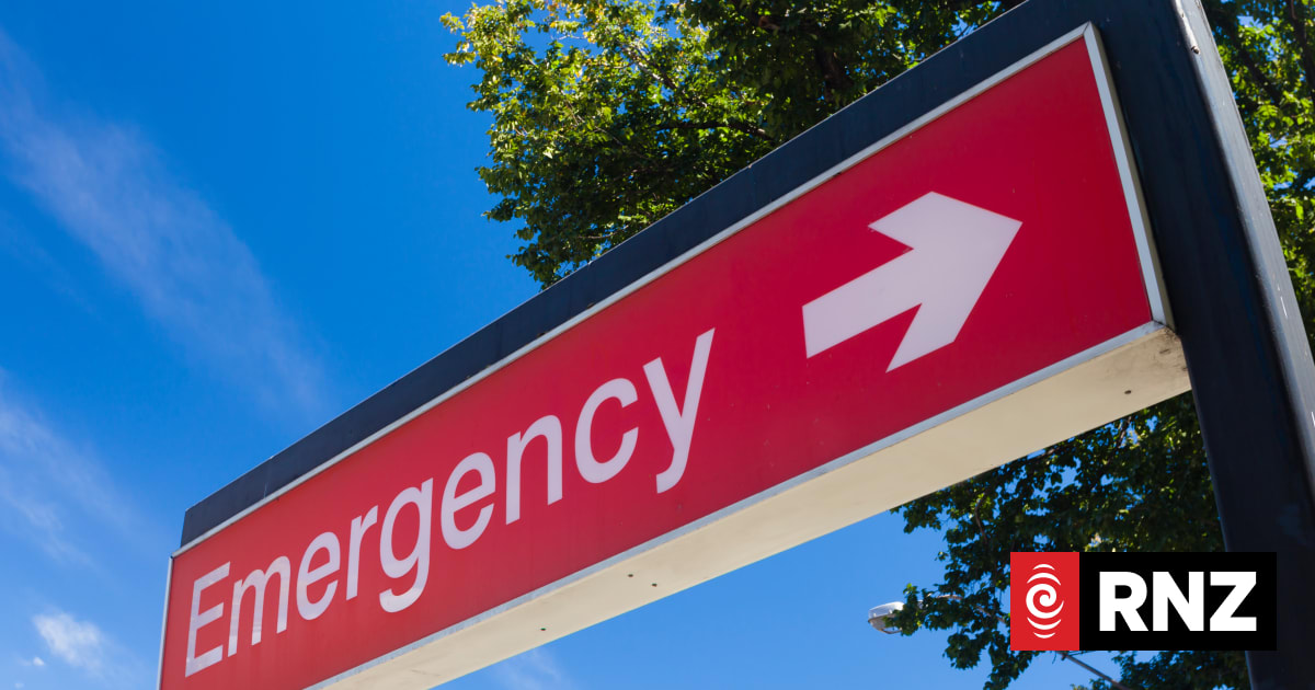 Two leg amputations after 'incomplete' assessment by paramedic | RNZ