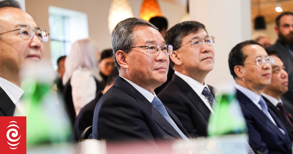 Crowds gather in Auckland as Chinese premier meets business leaders ... Crowds gather in Auckland as Chinese premier meets business leaders ...