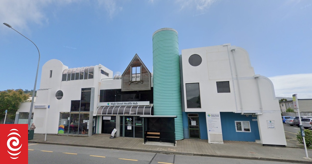 Understaffed Lower Hutt clinic hires a a second doctor | RNZ News