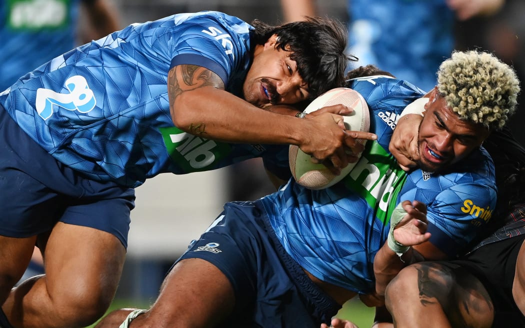 Blues end Super Rugby season on a high note | RNZ News