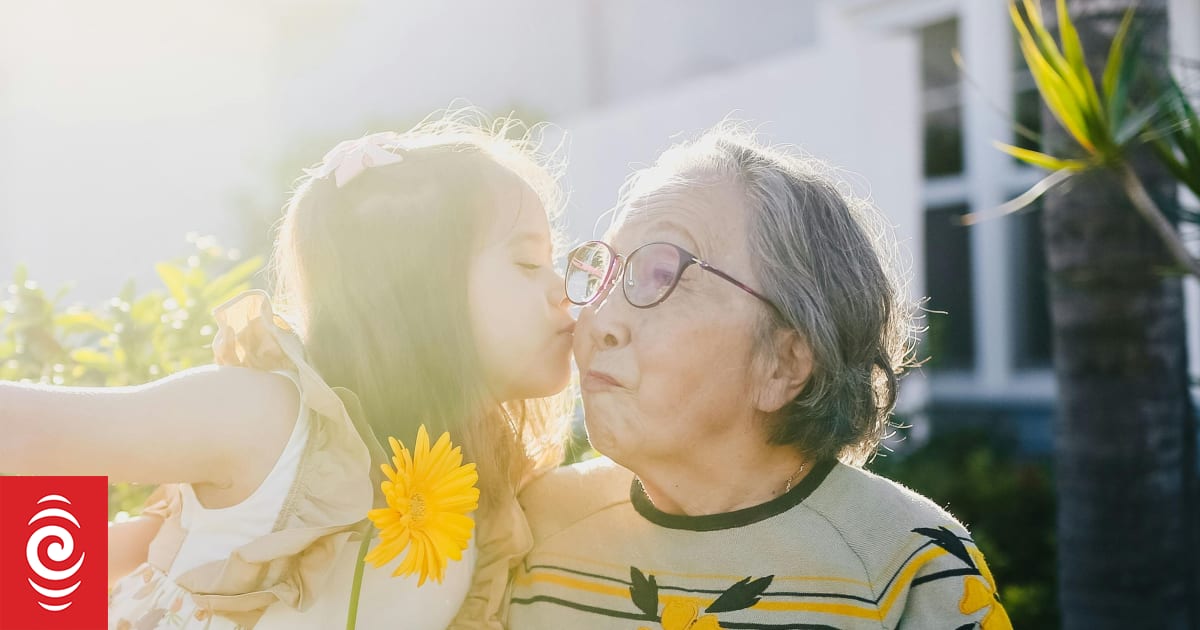 Why being kind to others is even healthier than self-care | RNZ