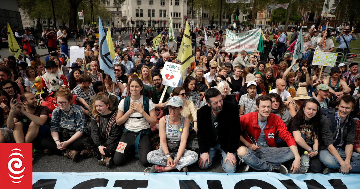 Climate change: Thousands invited to join citizens' assembly | RNZ News Climate change: Thousands invited to join citizens' assembly | RNZ News