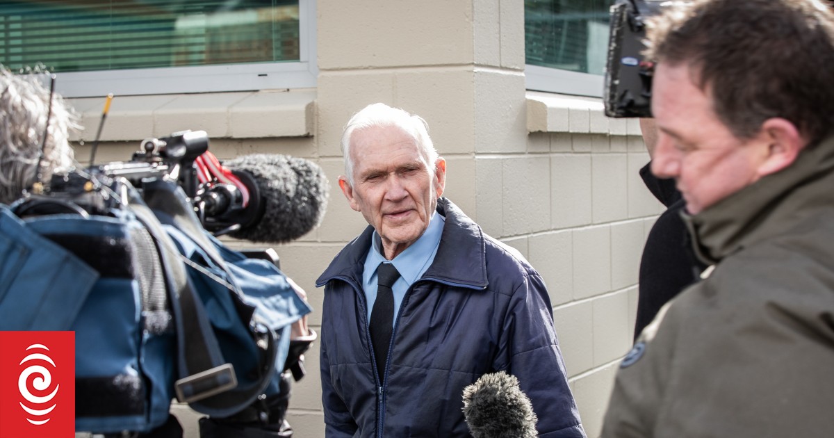 The Panel with Lynda Hallinan and Jeremy Elwood (Part 2) | RNZ