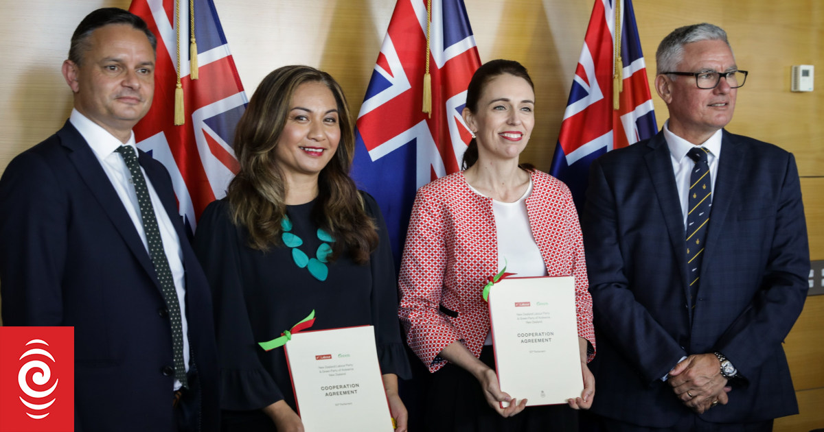 Labour and Greens formally sign cooperation agreement | RNZ News