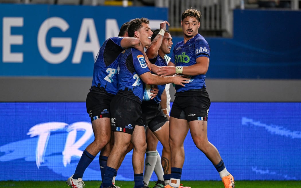 Blues chase rare Christchurch win to lock Super Rugby top spot | RNZ News
