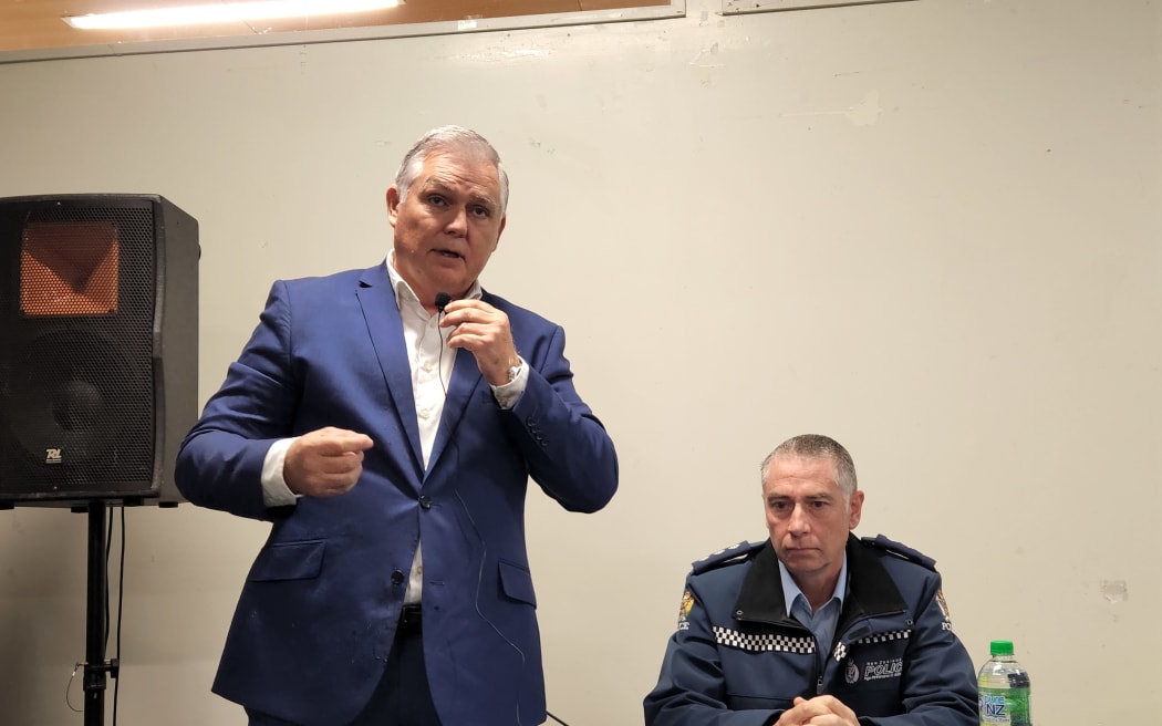 Mt Roskill居民对犯罪暴力不满，认为警方应对不力_新西兰华人论坛