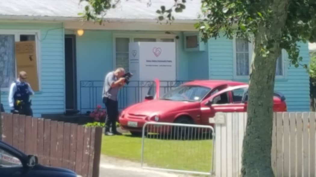 Police investigate after gang related shooting in Lower Hutt | RNZ News