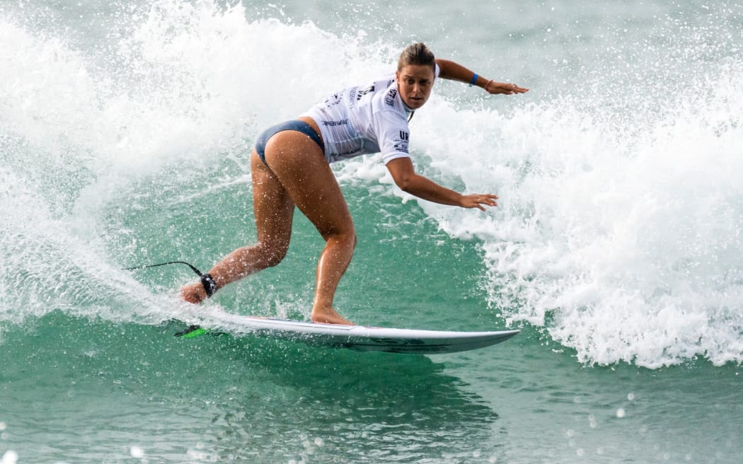 Paige Hareb closes in on medal at World Surfing Games | RNZ News