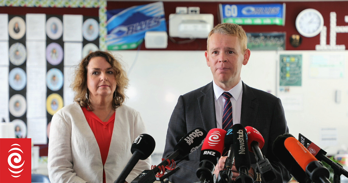 Watch: Government announces smaller class sizes at primary ...