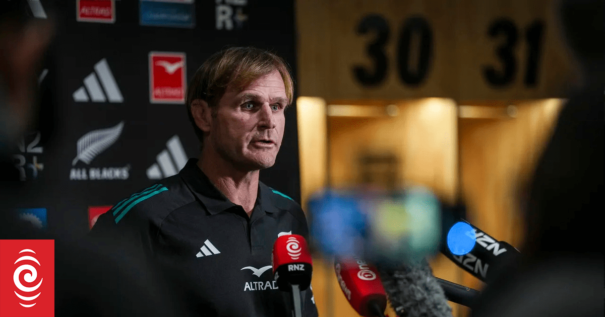 ‘My job is to build depth’ - Robertson explains All Black changes | RNZ ...