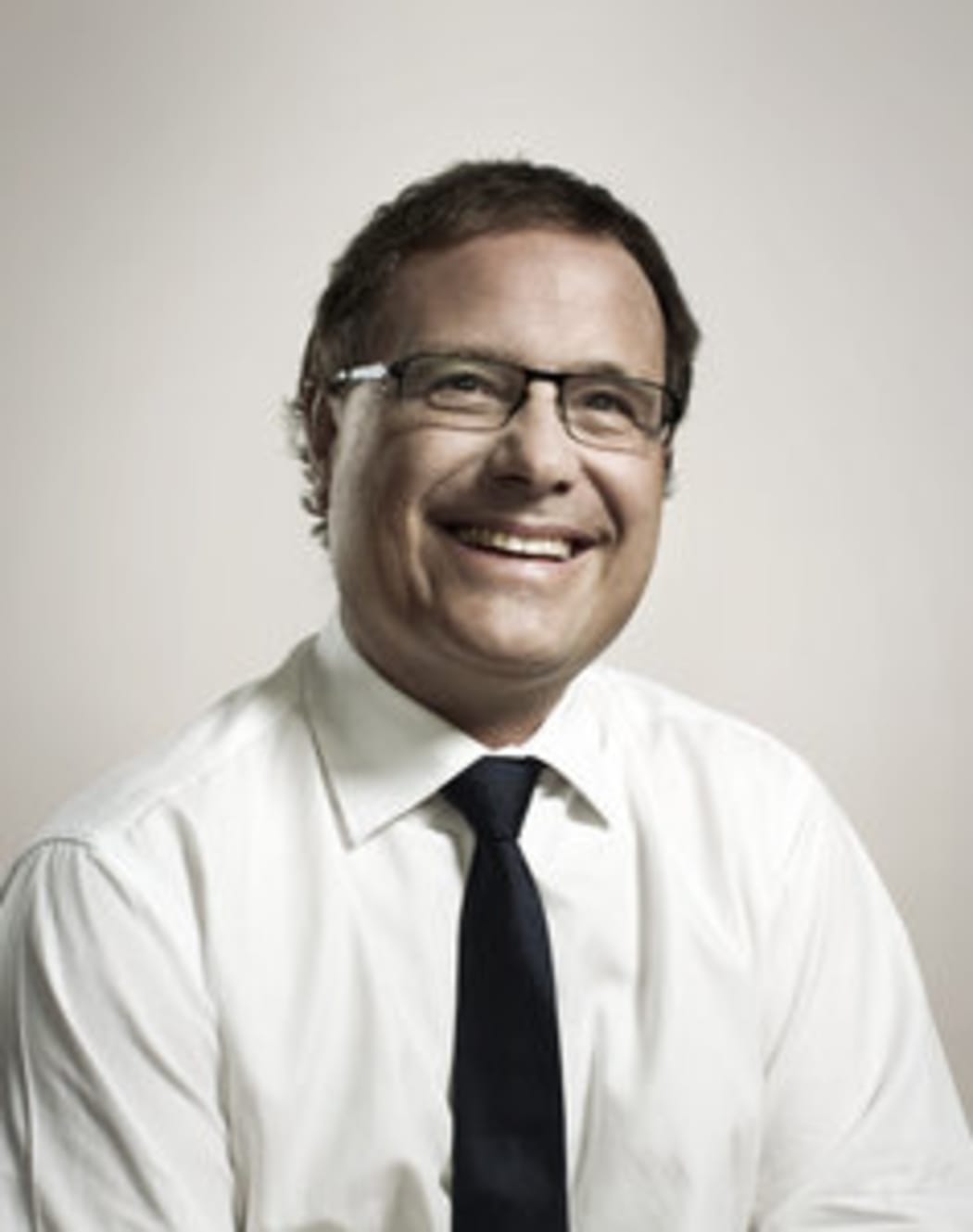 Modest profit increase for non-bank finance sector | RNZ News