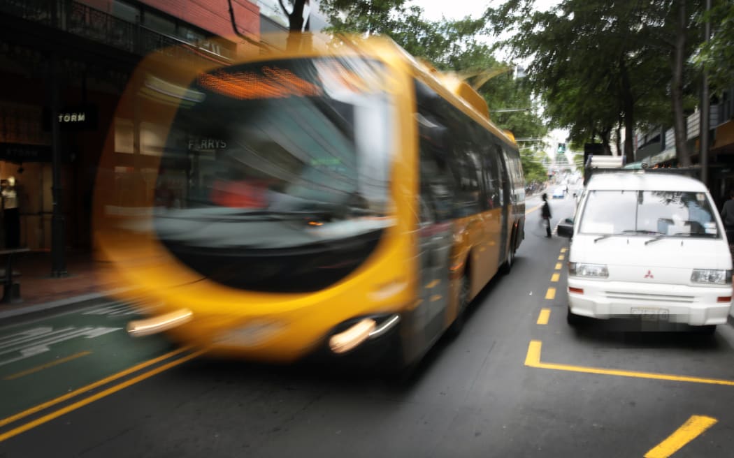 Wellington City Council to roll out bus lane cameras | RNZ News