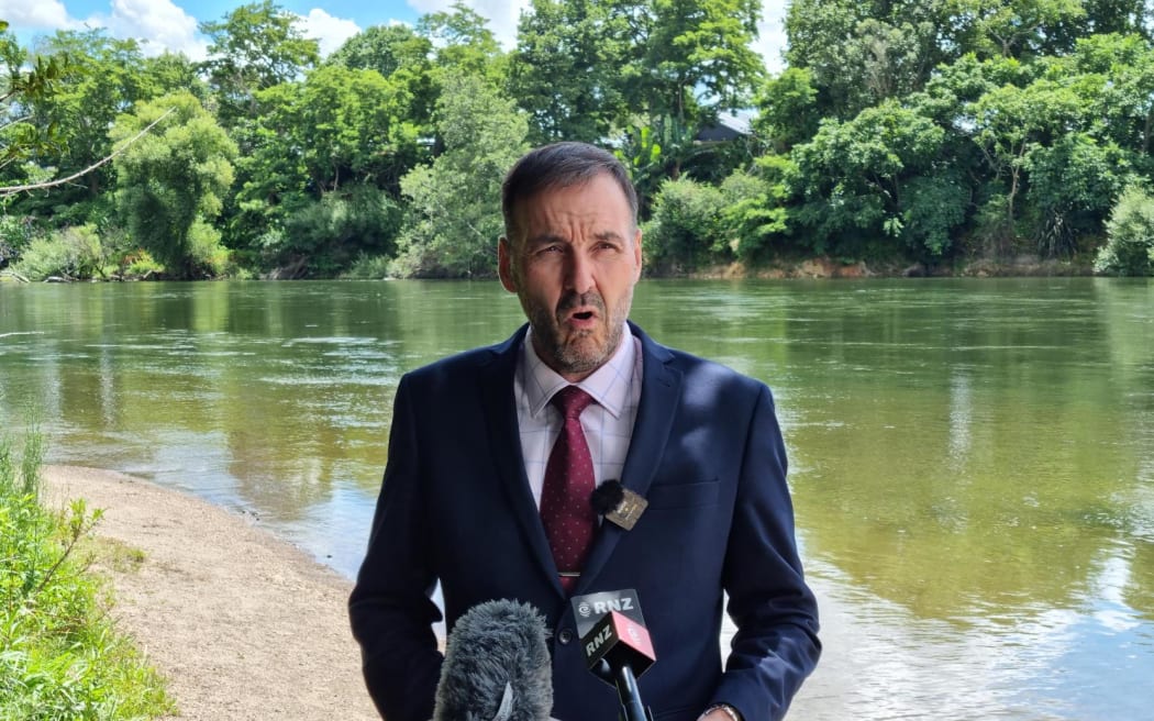 Man found dead in Waikato River was violently attacked | RNZ News