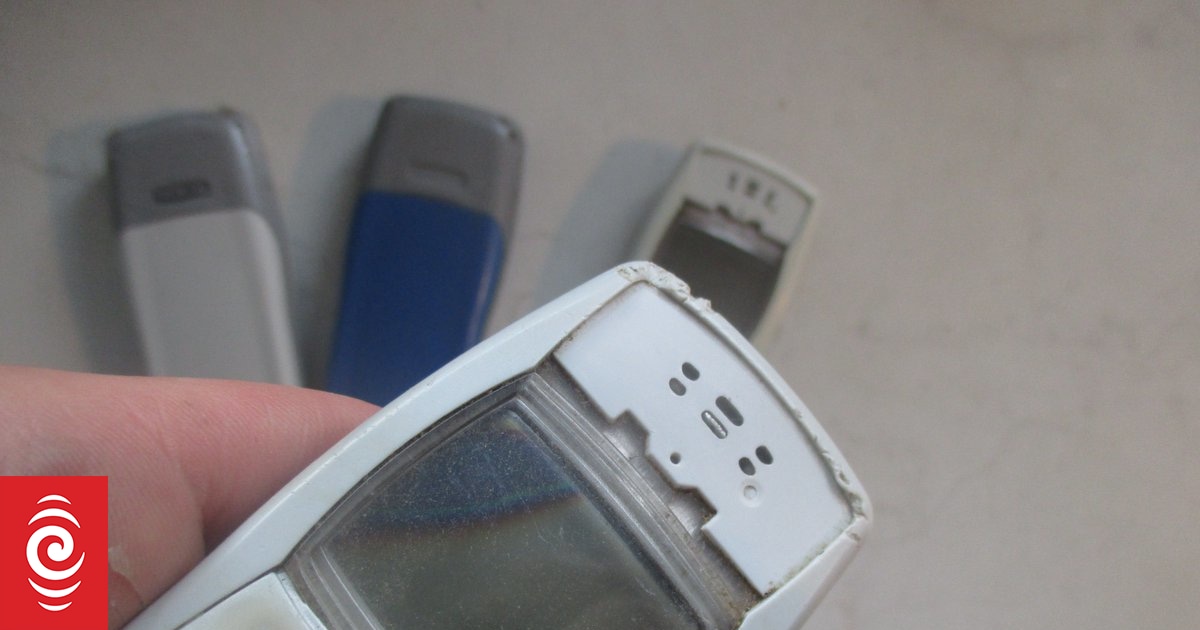 A love letter to the Nokia brick phone | RNZ News