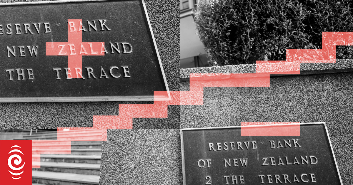 OCR remains unchanged at 5.5% for eighth consecutive meeting | RNZ News