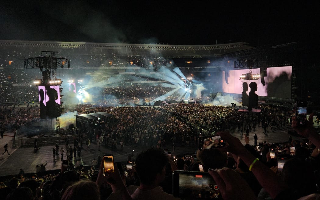 Review: Travis Scott’s Circus Maximus Tour a mind-bending experience | RNZ News