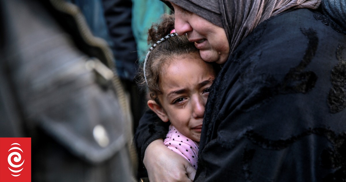 Israel launches night raid on Gaza al-Shifa hospital | RNZ News