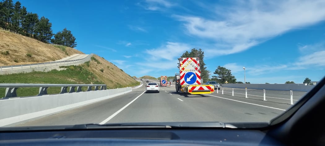 Transmission Gully opens: 'It's a lovely bit of road' | RNZ News