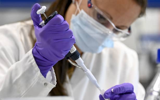 'Clever new approach' heightens interest in Covid-19 vaccines ...