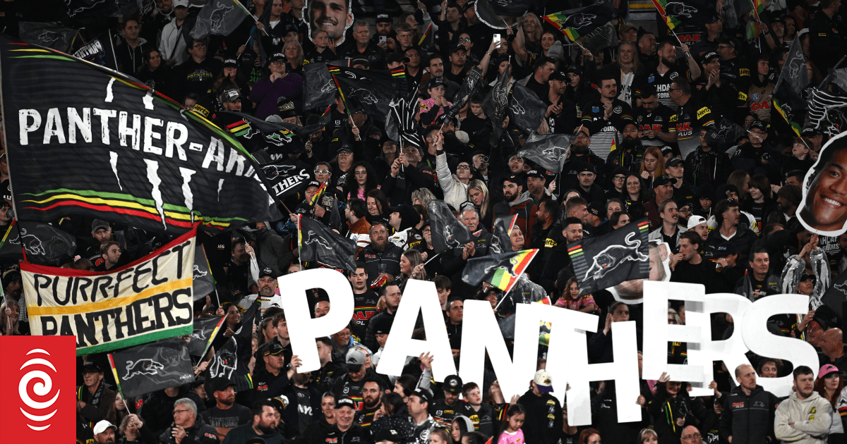 NRL: Penrith Panthers fined and lose trainer after late game drama ...