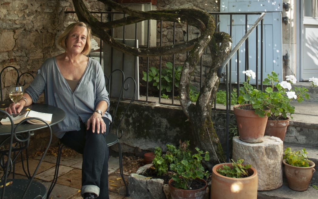 Calling Home: Anna Bibby in Gironde, France | RNZ