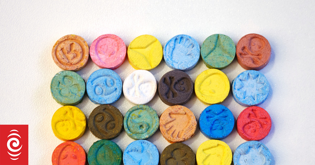Drug testing: Dramatic drop in bath salts being sold as MDMA | RNZ News