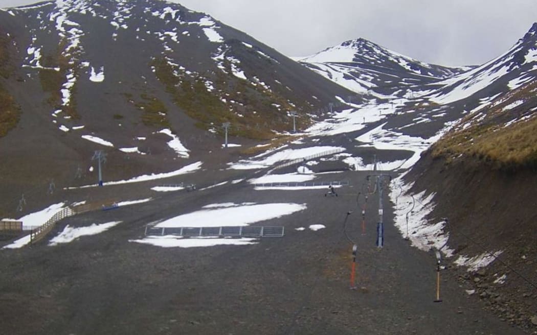 Ski season's here, but where's the snow? | RNZ News