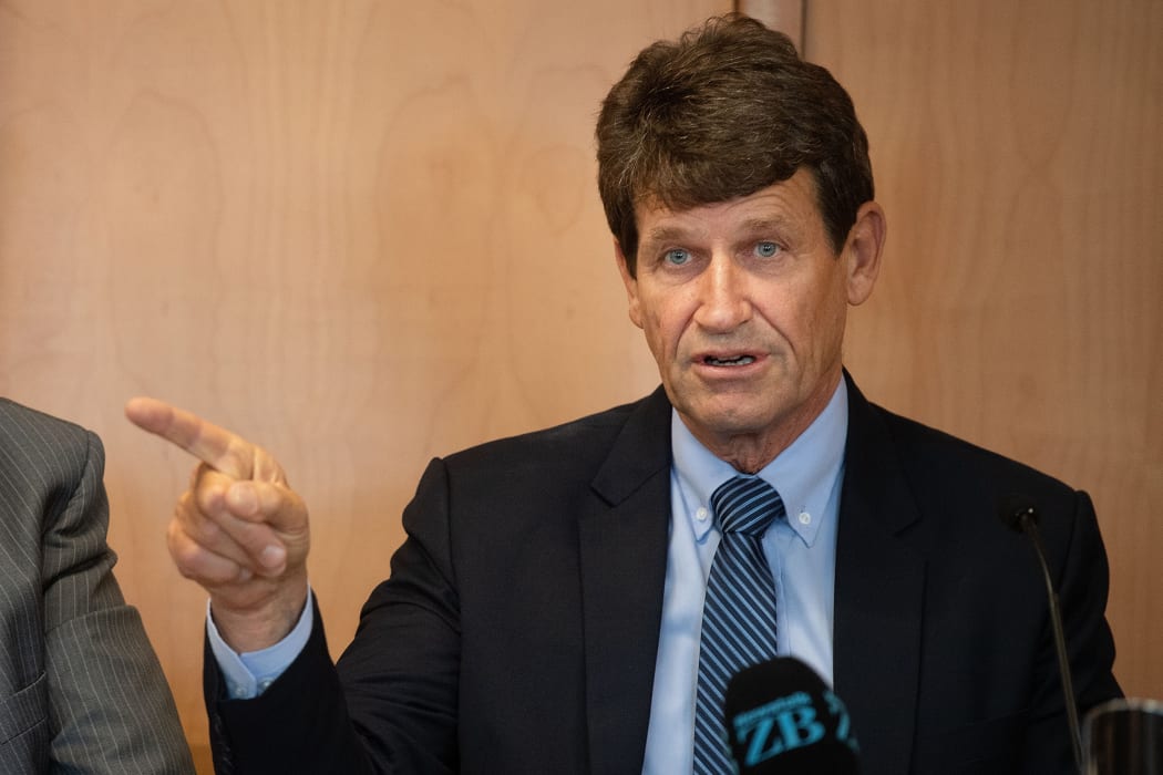 Christchurch mayor happy Gun City owner is reconsidering his signage ...