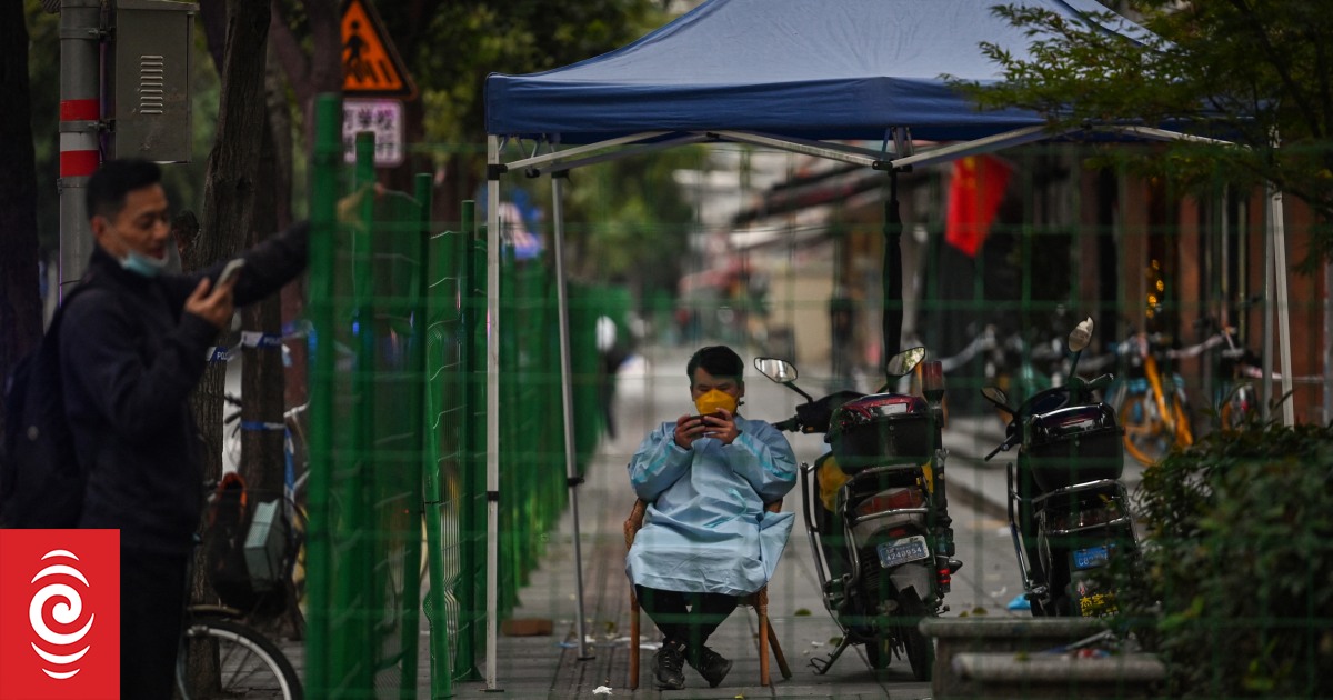 China Xinjiang: Urumqi rocked by Covid lockdown protests after deadly ...