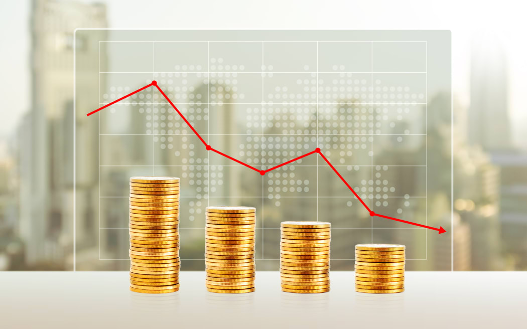 Economy shrinks 0.3 percent in three months ended September | RNZ News