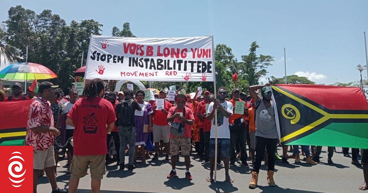 Protests in Vanuatu over ongoing political instability | RNZ