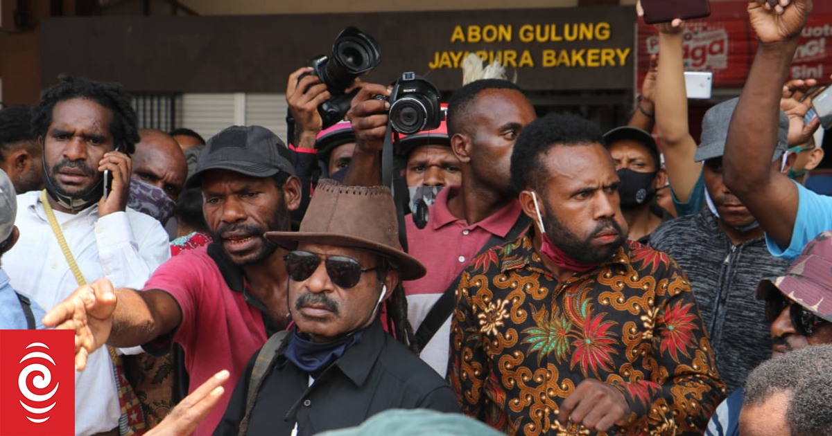 Indonesian police arrest West Papuan leader Buchtar Tabuni | RNZ News