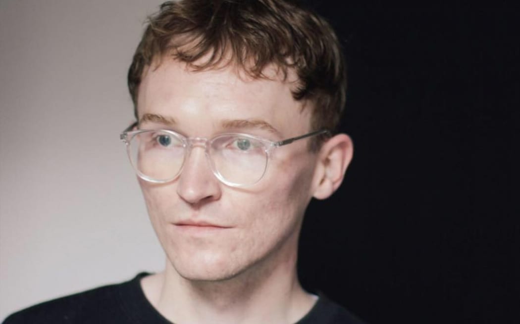 How do Kiwi musicians pay their bills? | RNZ News