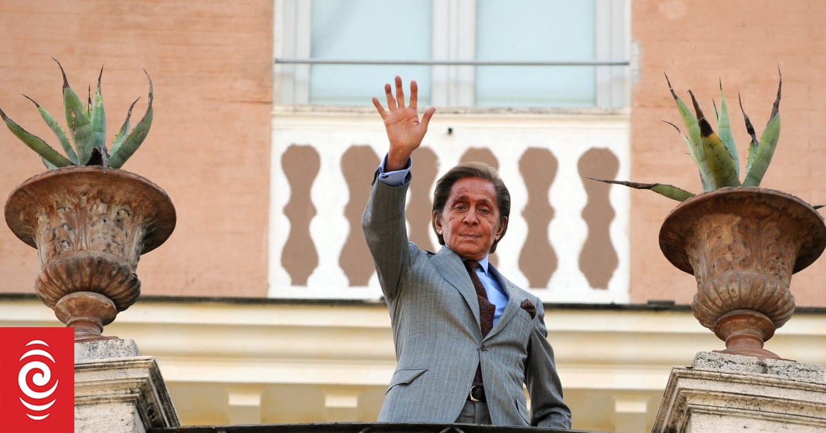 Valentino shaped the runway – and the red carpet – for 60 years | RNZ