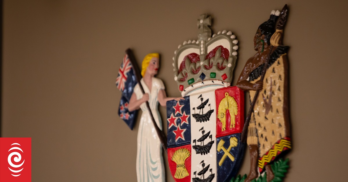 Mother accused of suitcase murders fights to keep her name secret | RNZ ...