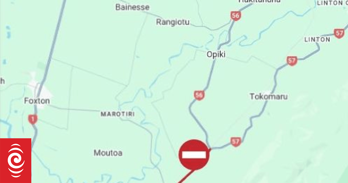 State Highway 57 reopens after crash near Shannon | RNZ News