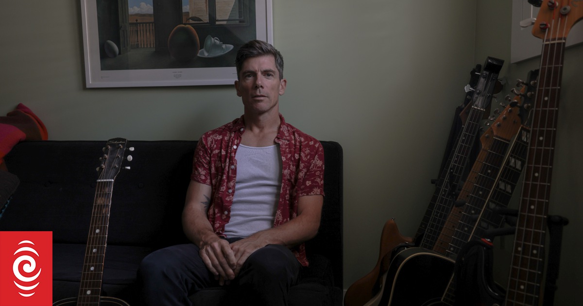 The theft that kicked off a debut album - Mike Hall | RNZ