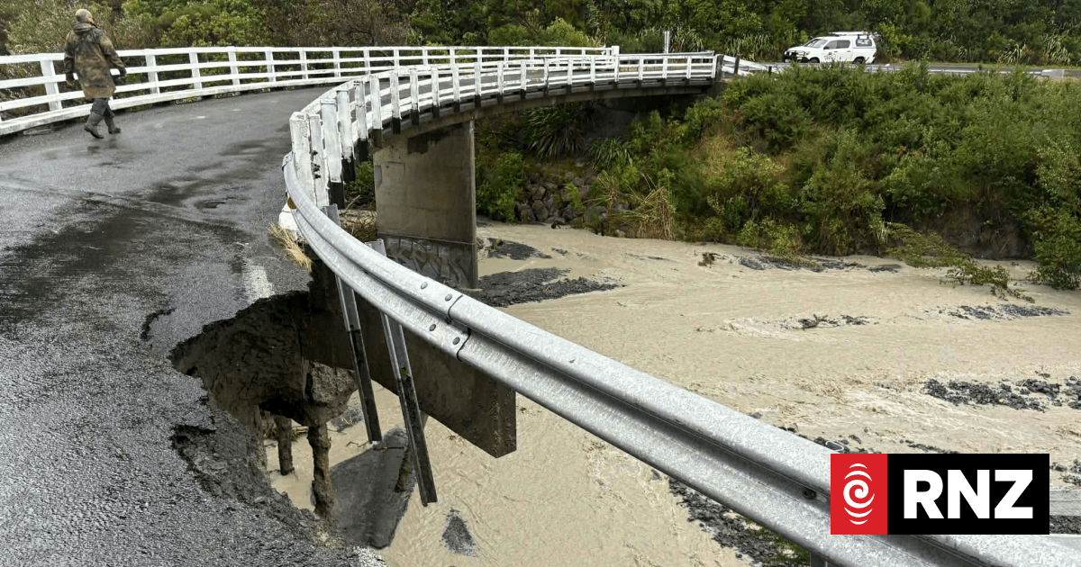Plans to deliver food and meds to more than 100 people trapped near ...
