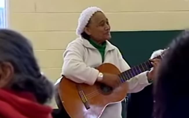 Champion of Māori language dies | RNZ News