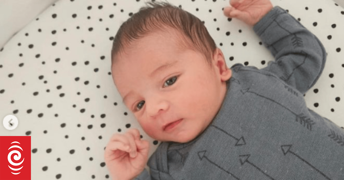 Broadcaster Hayley Holt welcomes second baby | RNZ News